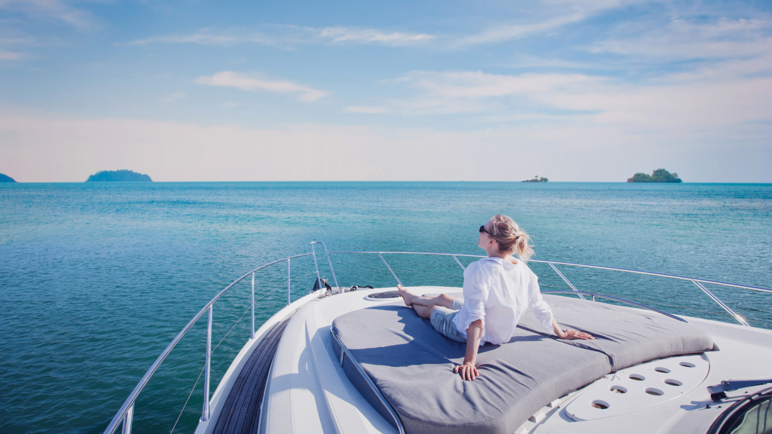 The Many Benefits of Traveling by Sea - Boatzon