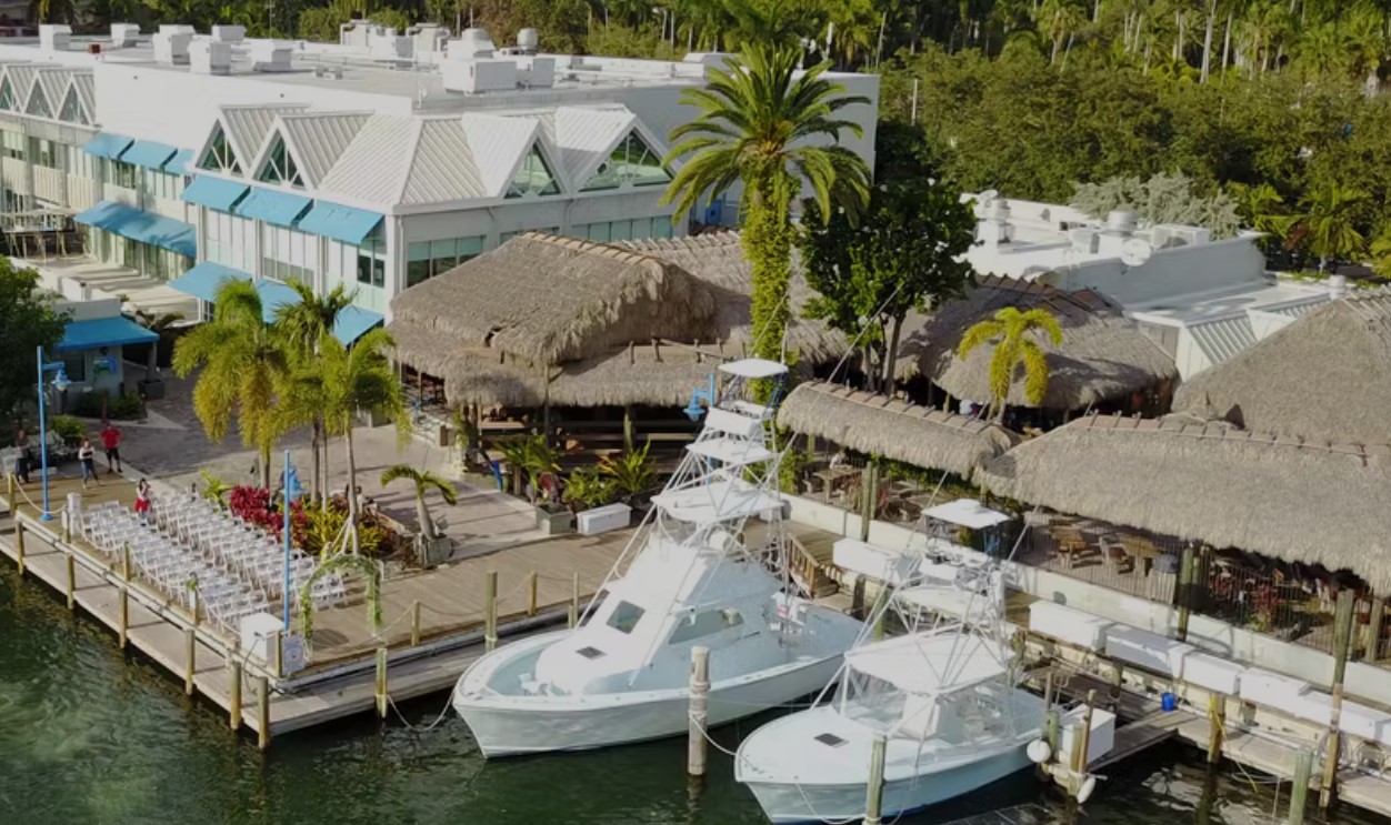 Top 12 Dock and Dine Restaurants in South Florida - Boatzon